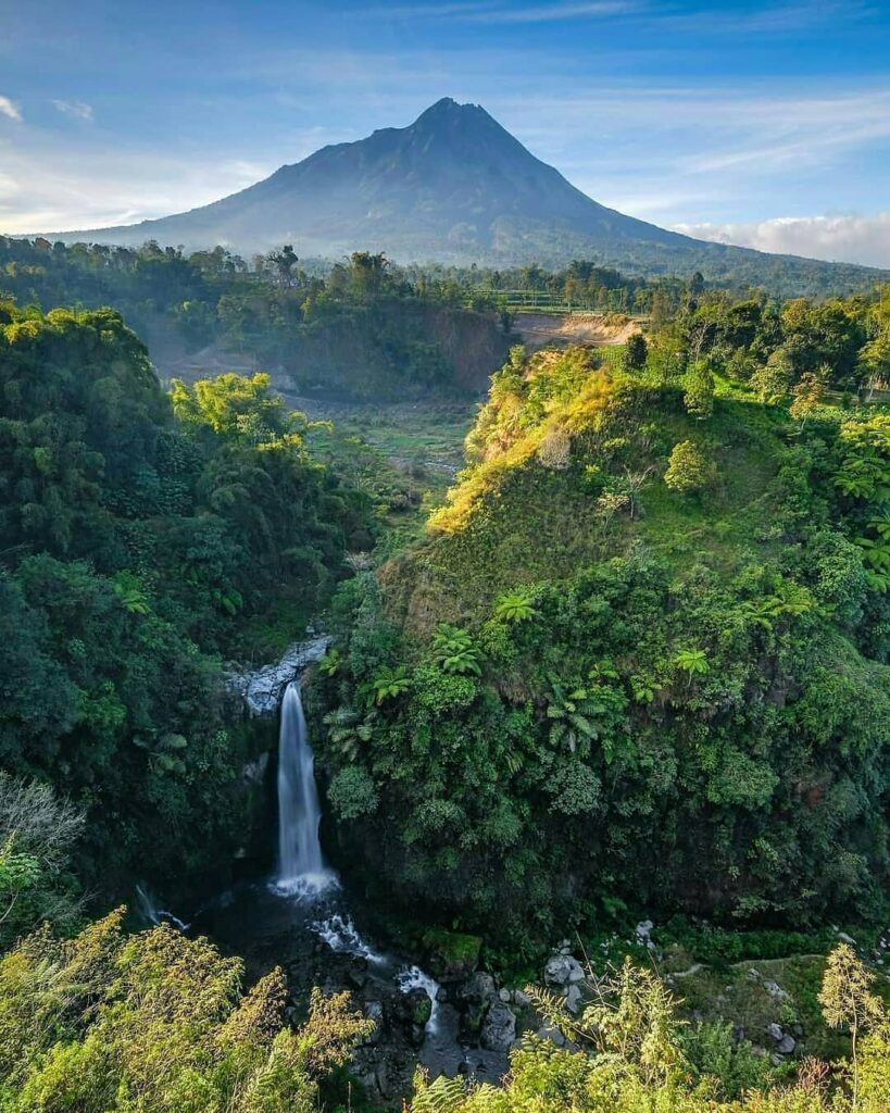 Selogriyo Temple Trekking and Kedung Kayang Waterfall - Borobudur ...
