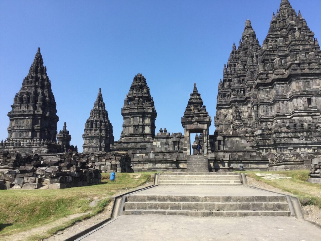 Discovering Prambanan: A Remarkable Tour from Semarang Port - Borobudur ...